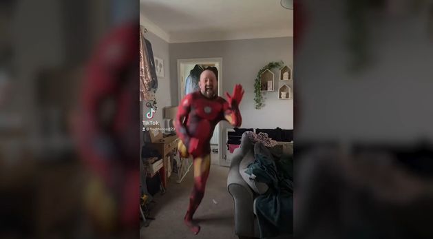 One-legged builder who lost his limb to cancer spreads hope to other ...