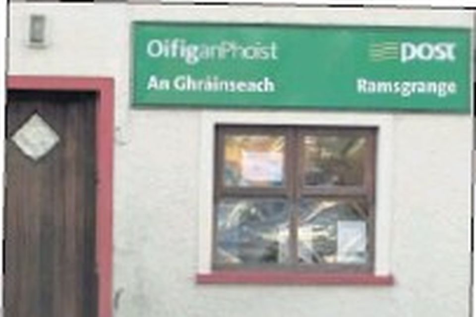 Post office raider makes off with cash | Irish Independent