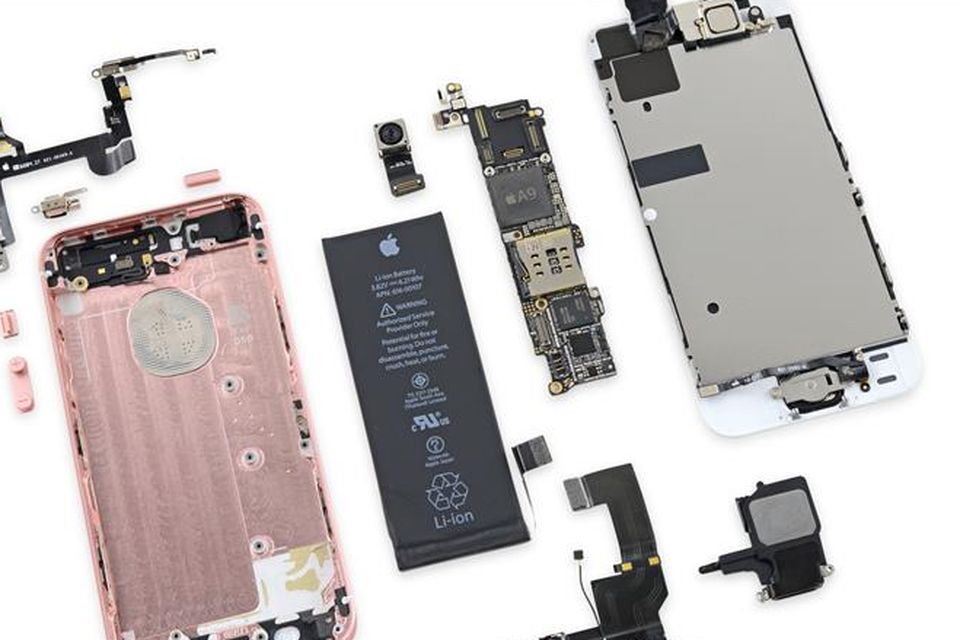 iPhone SE teardown reveals familar innards | Irish Independent