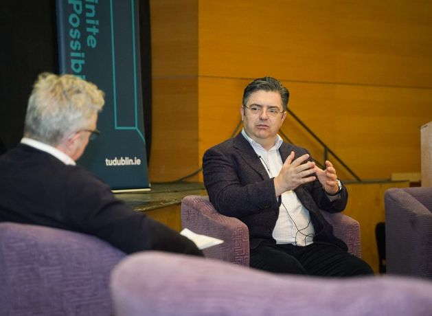 Intel boss Eamonn returns to his alma mater | Irish Independent