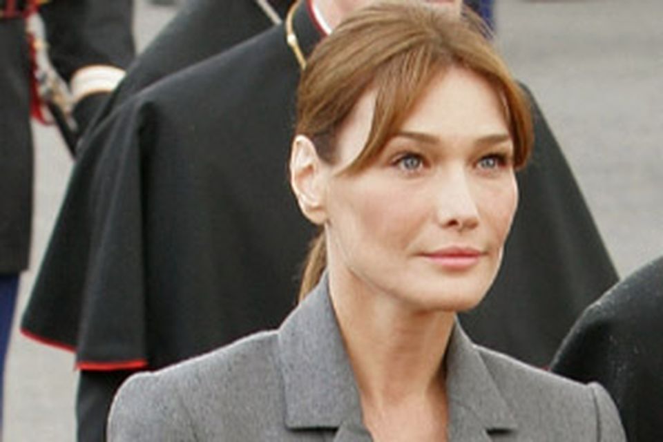 Carla Bruni fashion gallery | Irish Independent