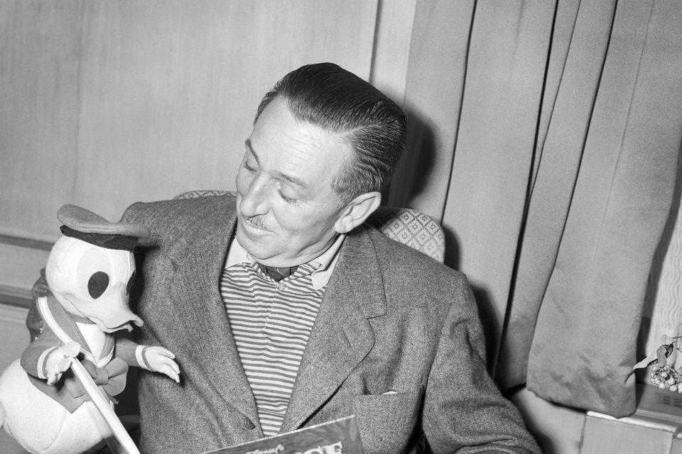 Donald Duck sketch hand-drawn and signed by Walt Disney sells for £ ...