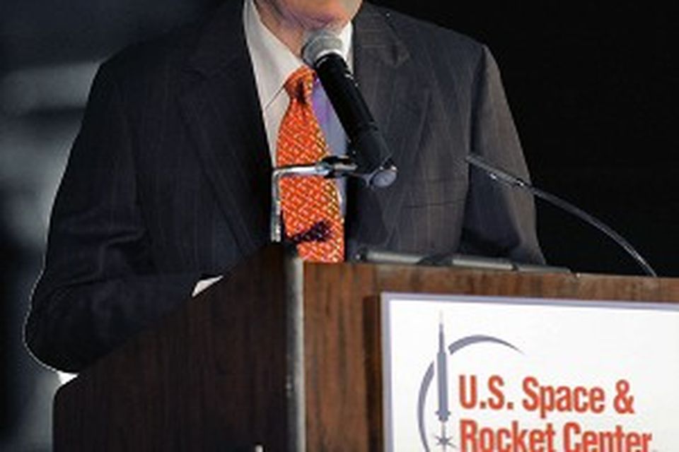 Neil Armstrong honours Nasa pioneer | Irish Independent