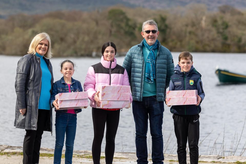 Mass on Innisfallen Island as Gaelscoil principal Proinsias sails off ...