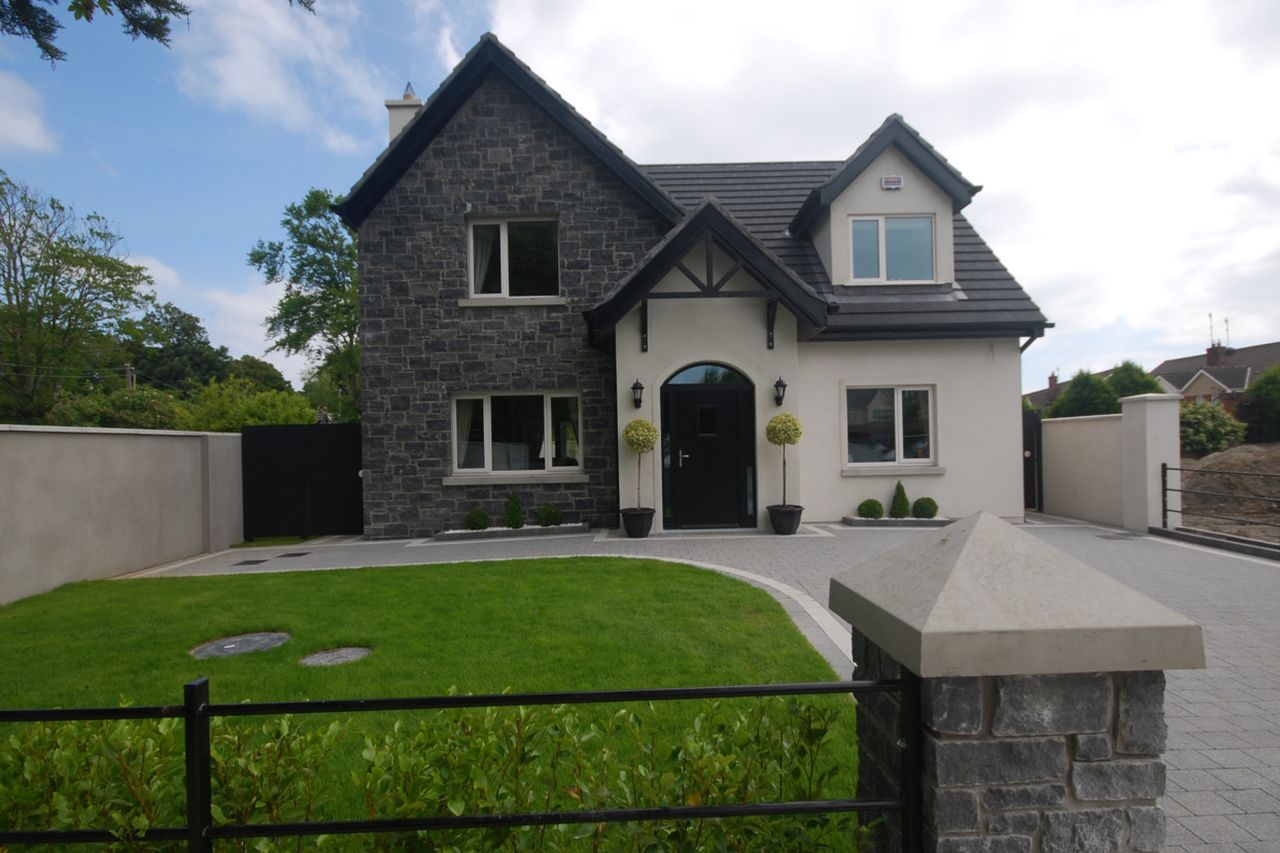 Summer lovin' at The Burrows | Irish Independent