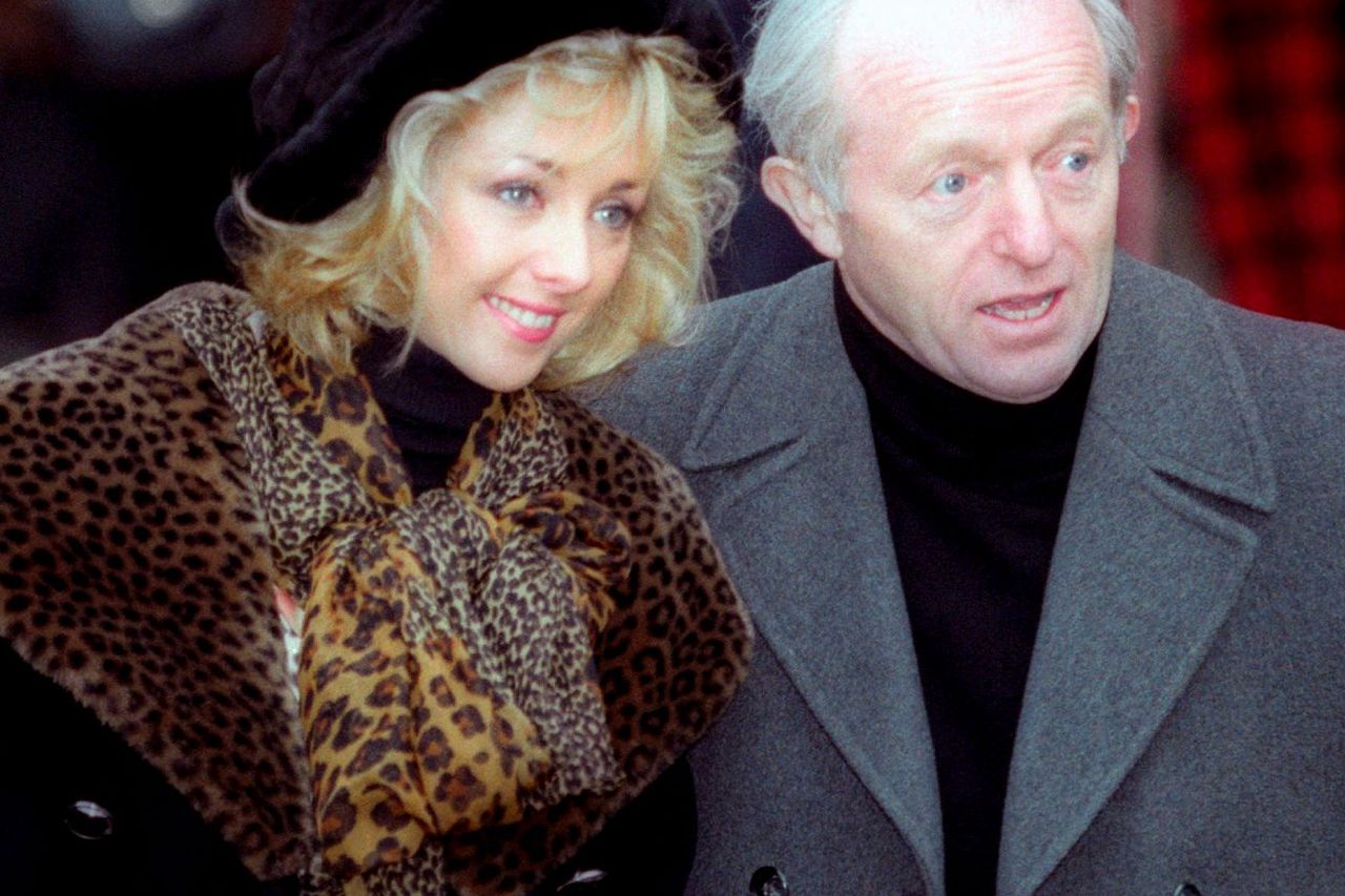A life in pictures: Paul Daniels | Independent.ie