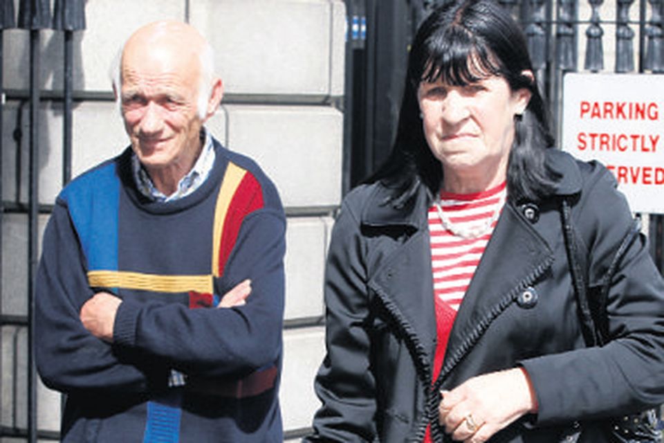 Bank sues couple for triple amount of original loan | Irish Independent