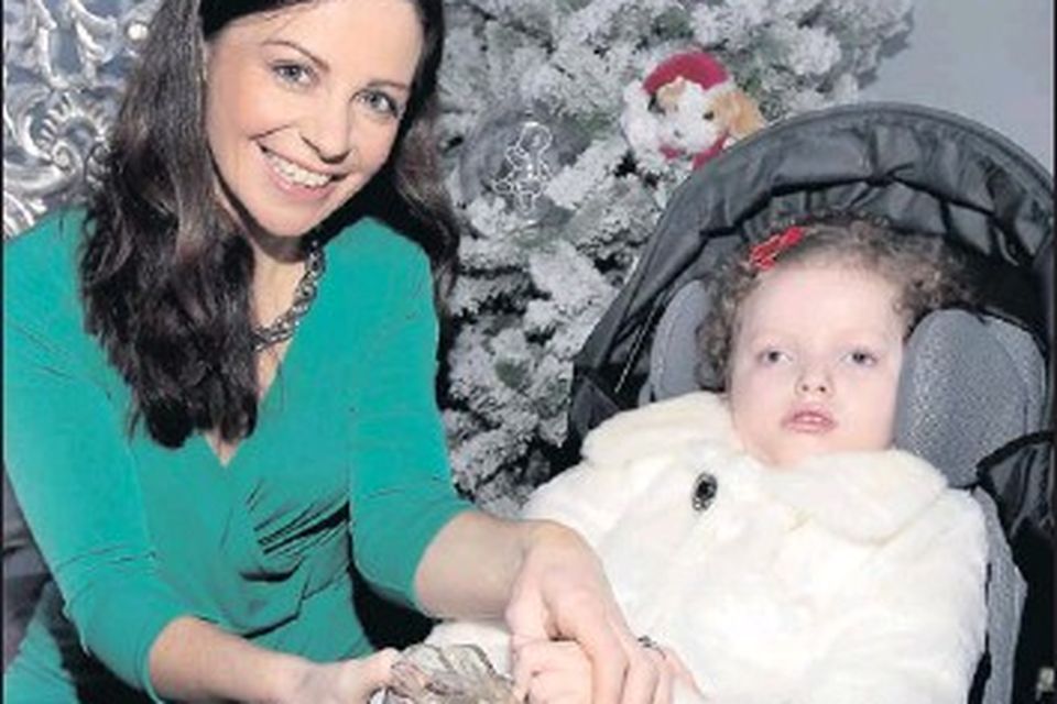 Celebrity chef Catherine grants Erin's wish of a white Christmas ...