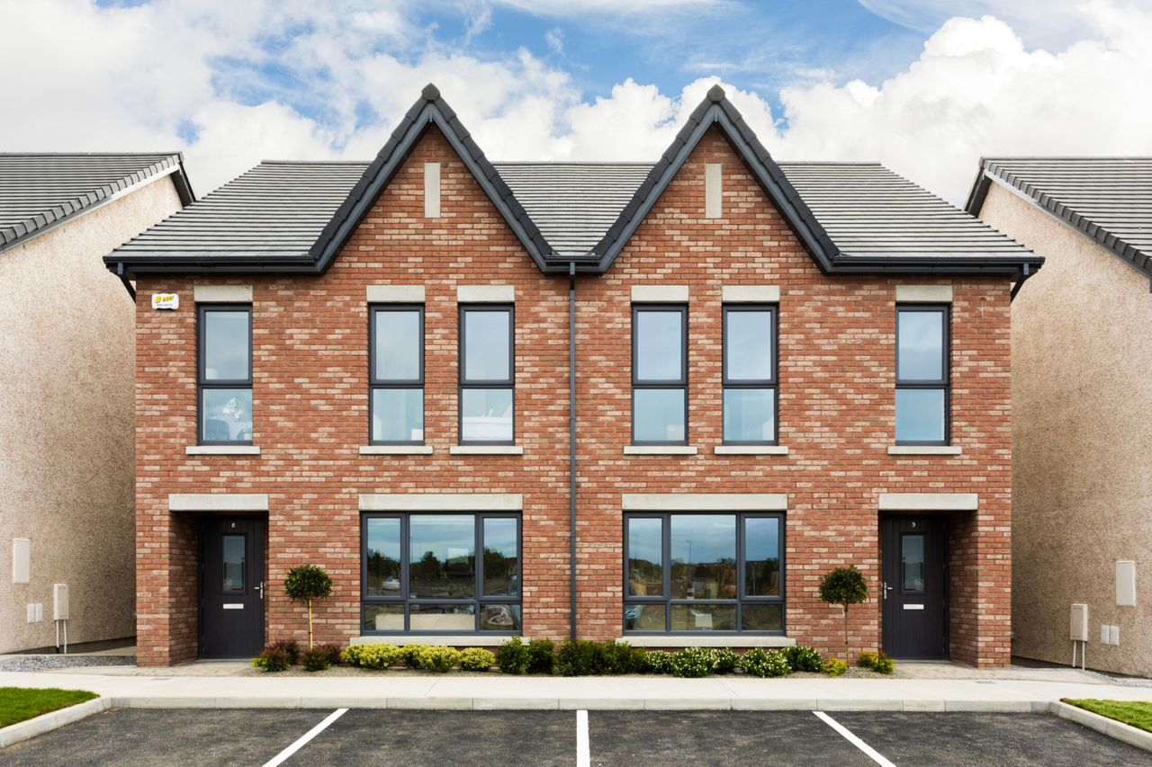 Raising the roof at Castlefield scheme | Irish Independent
