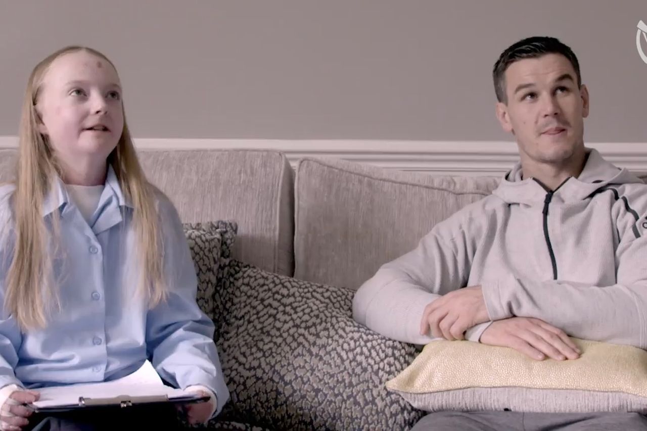 WATCH: 'Butterfly disease' sufferer Claudia (14) speaks with idol ...