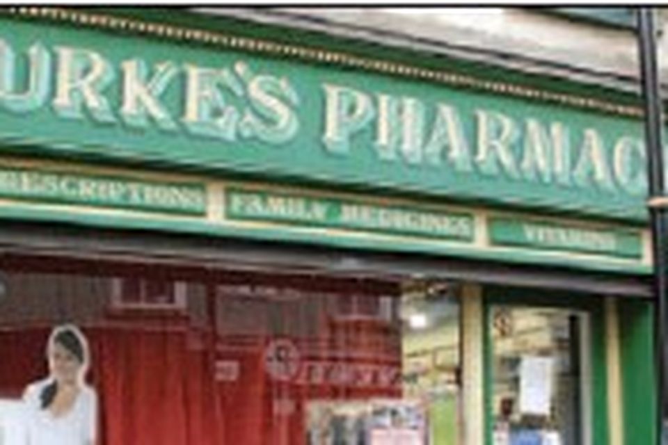 Addict threatened staff at chemists with syringe | Irish Independent