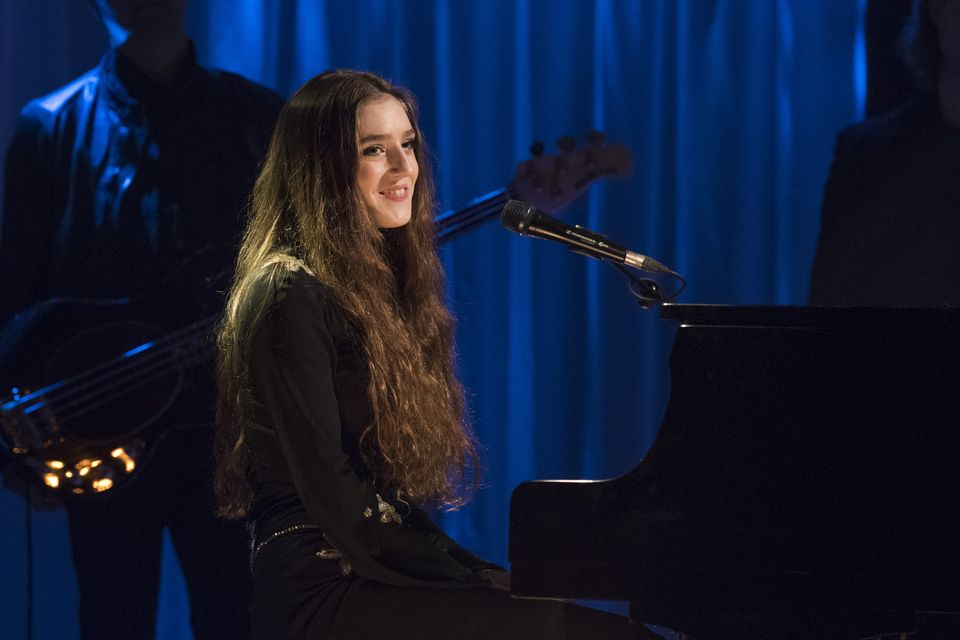 Singer Birdy reveals she rescued abandoned duckling during lockdown ...