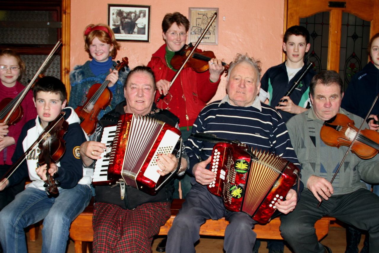 Sad note as north Cork traditional music hub Scully’s of Newmarket ...