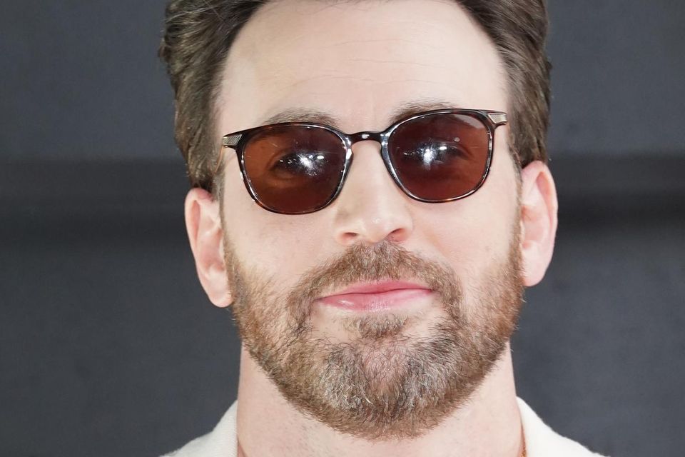 Captain America Actor Chris Evans Named Sexiest Man Alive Independent Ie