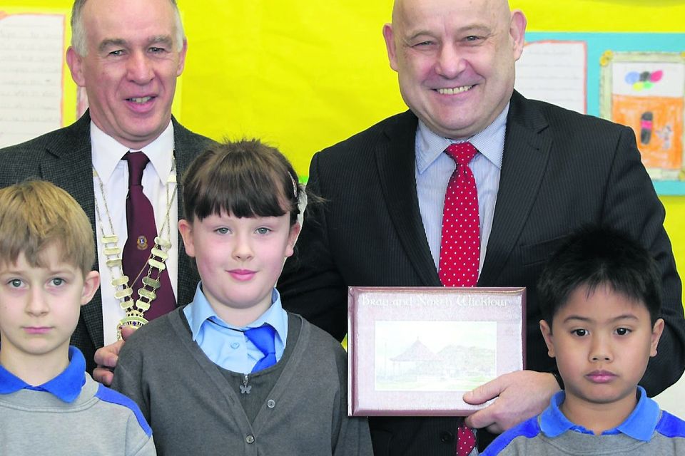 St. Fergal's pupils roll out red carpet for Polish Ambassador | Irish ...