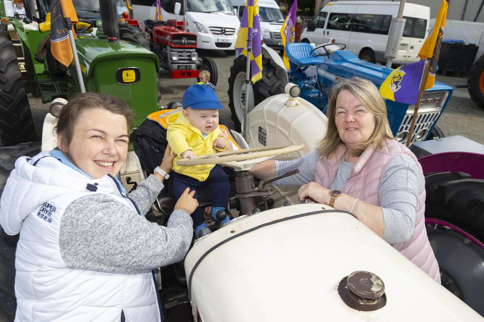 Tractors forge ahead in Clongeen for charity | Irish Independent