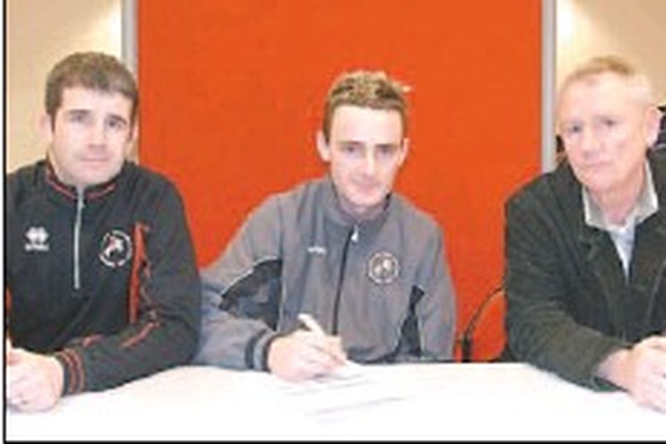 Historic night as Tralee Dynamos players put pen to paper | Irish ...