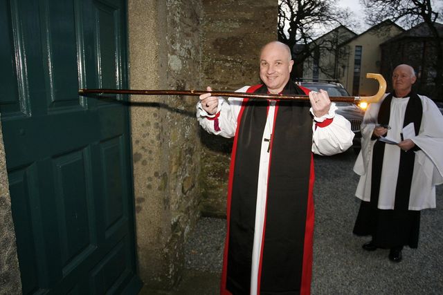 Bishop Adrian Wilkinson is enthroned as Bishop of Ferns | Irish Independent