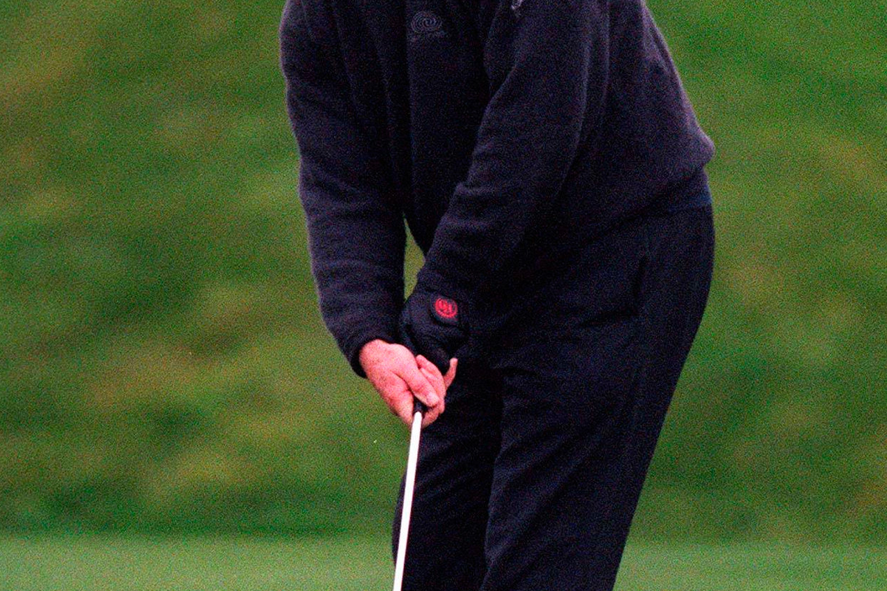 'Gentleman and giant of Irish sports broadcasting' Fred Cogley passes ...