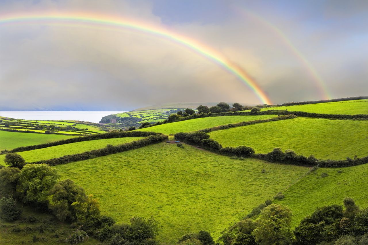 Sunshine and isolated showers forecast for weekend and into next week ...