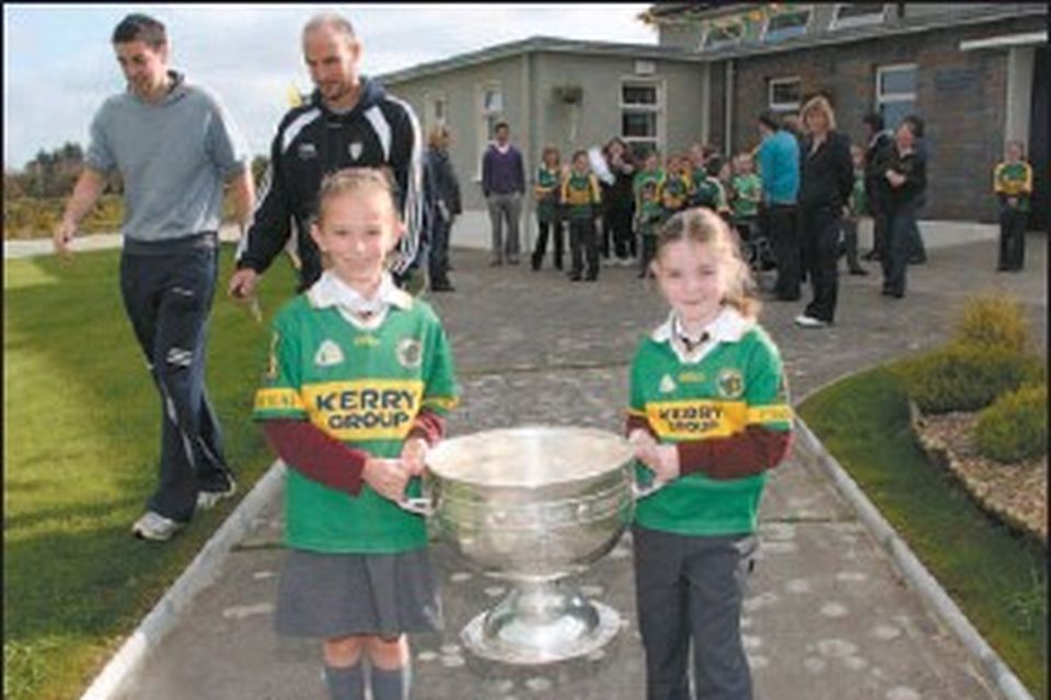 Members of the All-Ireland winning squad and Sam head for London ...