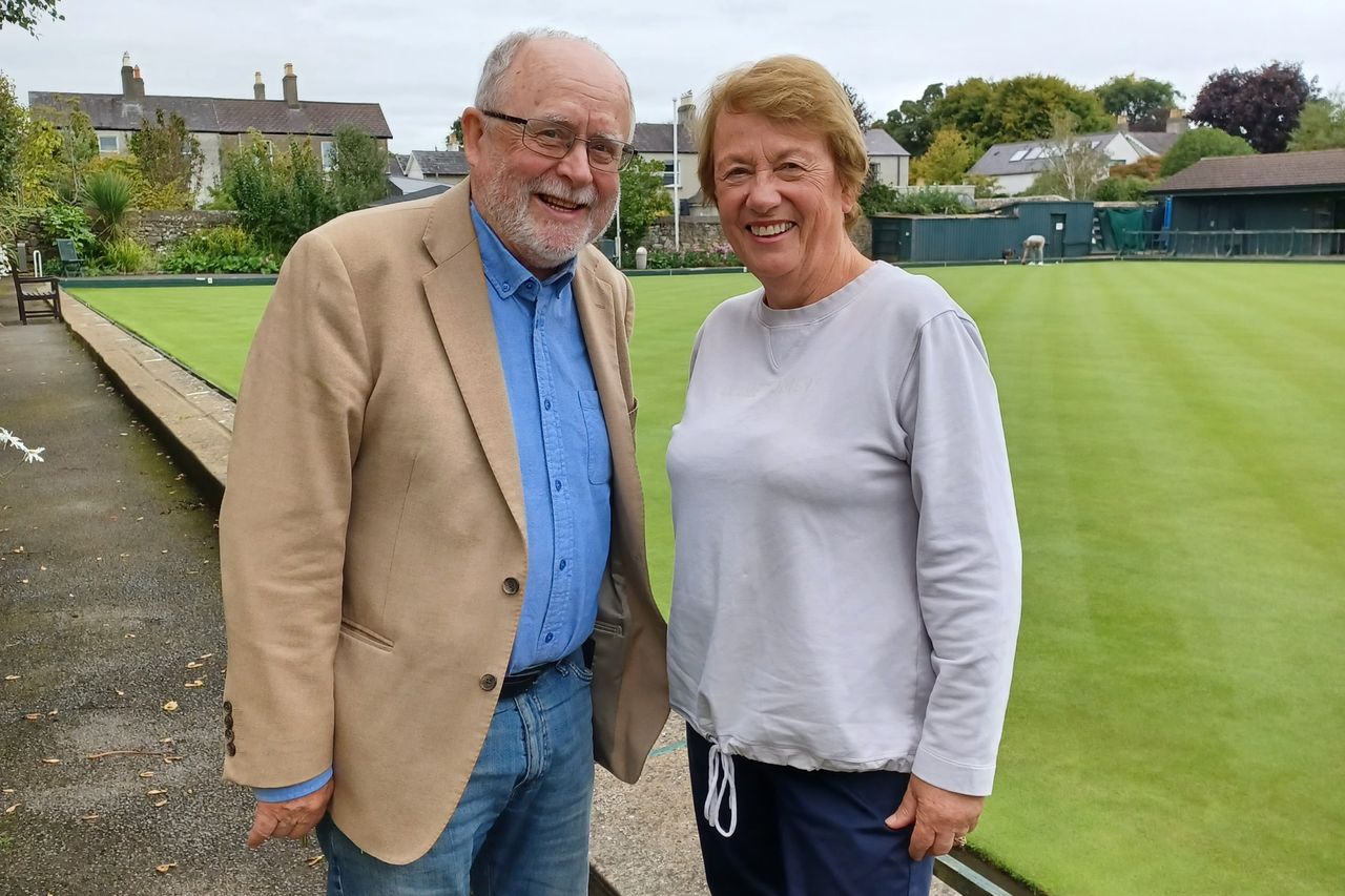 Cabinteely celebrate 30 years since Bomber Liston and Ogie Moran helped ...