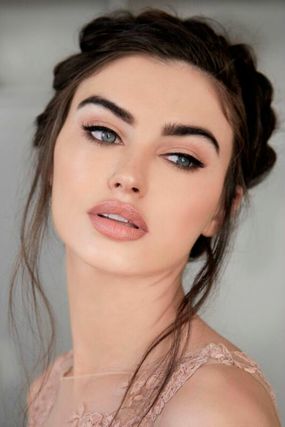 Top model Sarah Tansey ditches New York fashion scene for Ireland ...