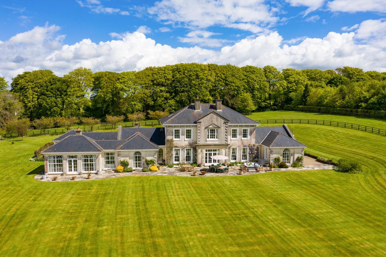 Georgian grandeur with a modern touch | Irish Independent
