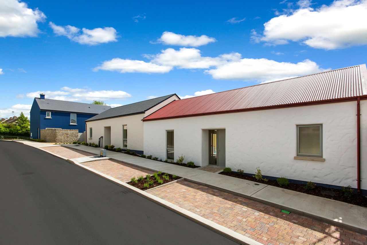 Ballymore goes back to its roots in Kildare – country cottage-style ...
