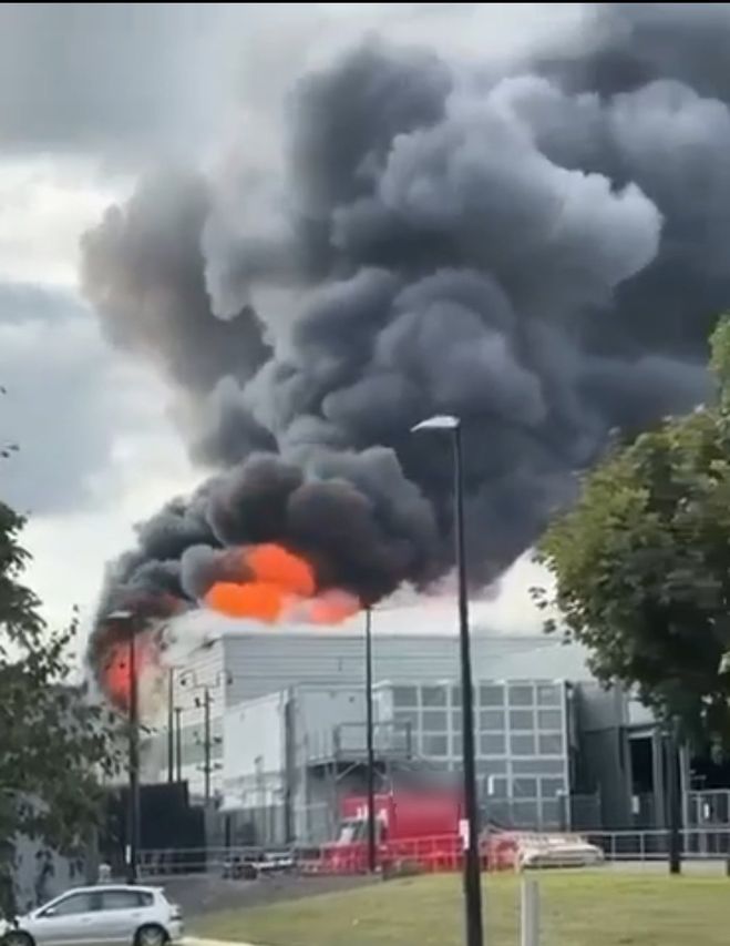 Coolock fire: Firefighters ‘make substantial progress’ battling large ...