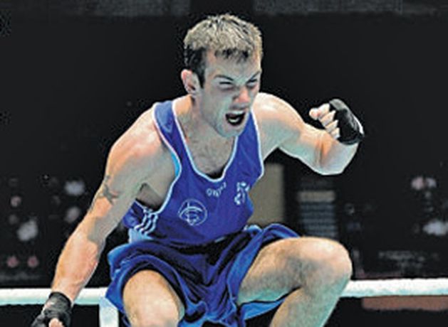Boxing: Trio secure London calling card | Irish Independent