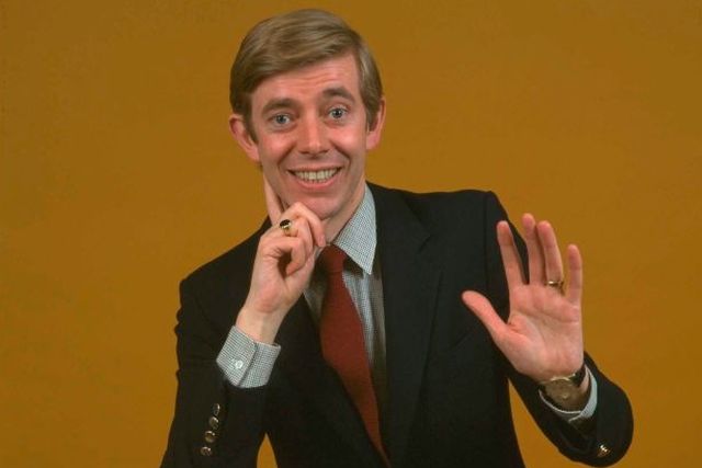 Henry Kelly obituary: Journalist, writer and broadcaster who endeared ...