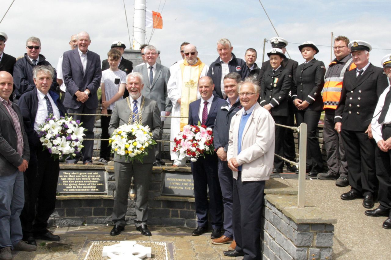 Ceremony remembers lives lost on HMS Leinster | Irish Independent