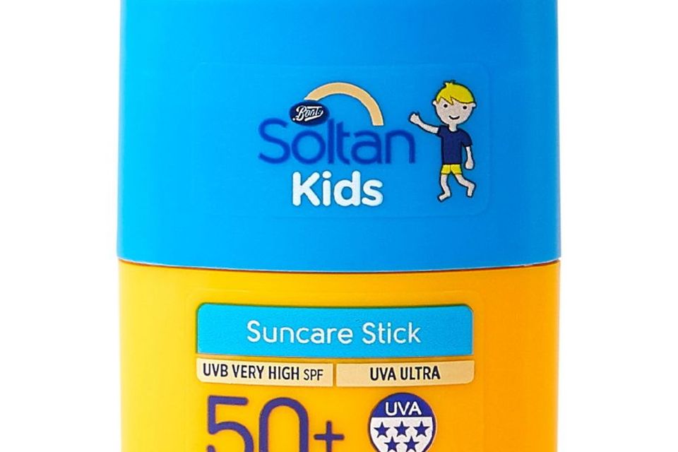 From sun sticks to body brushes, my tips for applying sun screen to ...