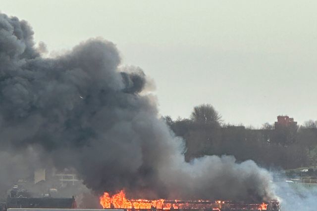 Major incident declared in Liverpool amid fears huge fire may cause ...