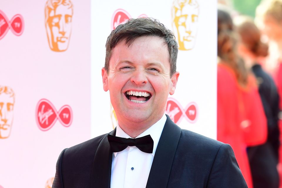 Declan Donnelly covers Simon Cowell in toilet paper as BGT descends ...