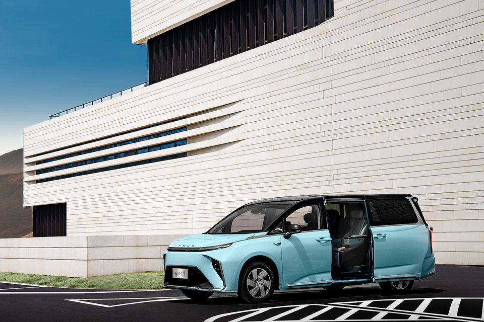 Review by Geraldine Herbert of the Maxus MIFA 9 electric MPV car ...
