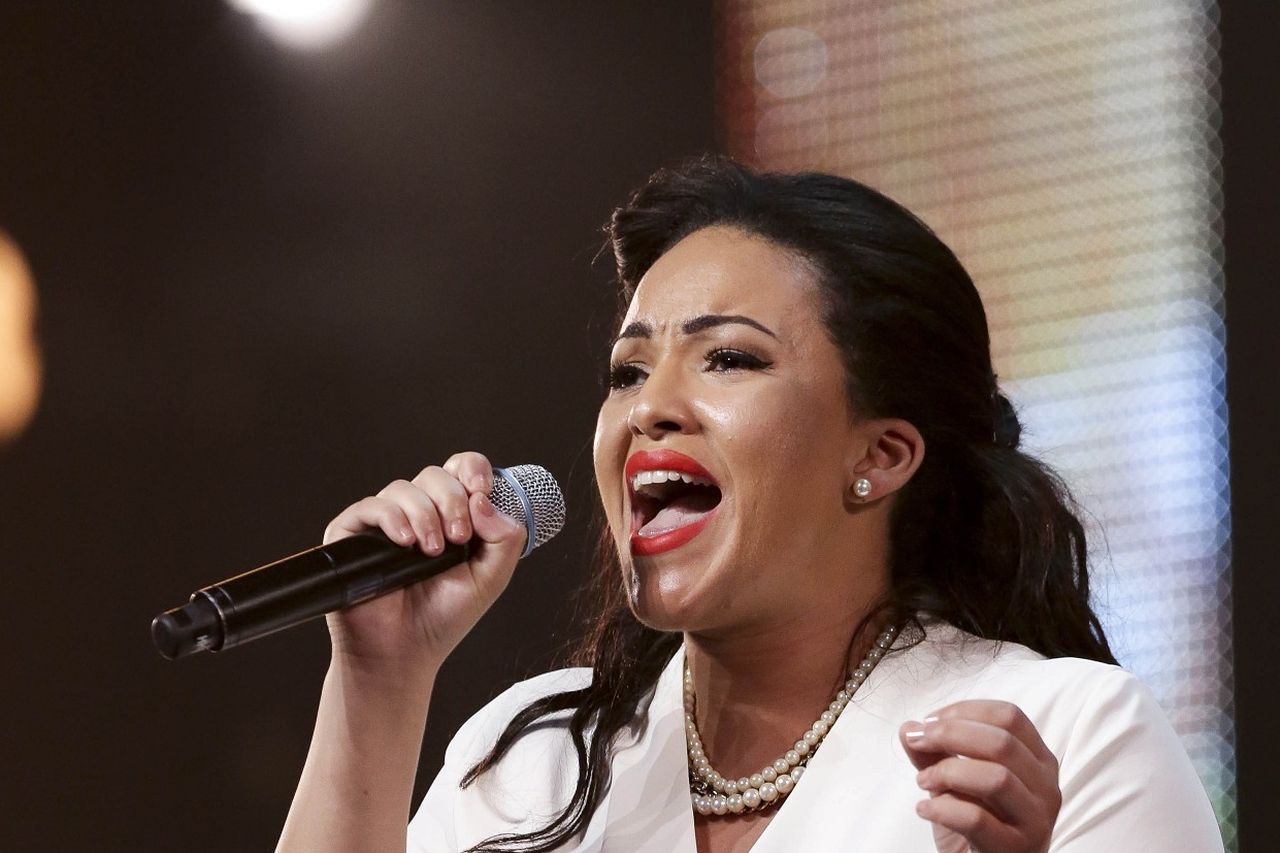 Stephanie hits the right note in X Factor audition | Irish Independent