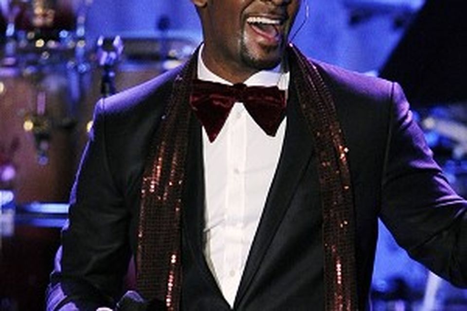 R Kelly leaves hospital after op | Irish Independent