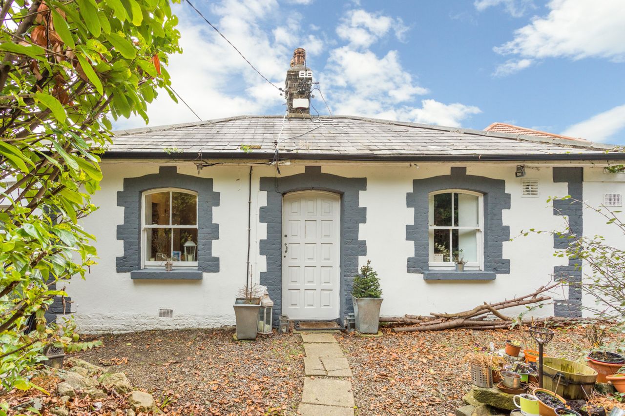 In Pictures: This €395k Irish gate lodge is full of scandi style ...